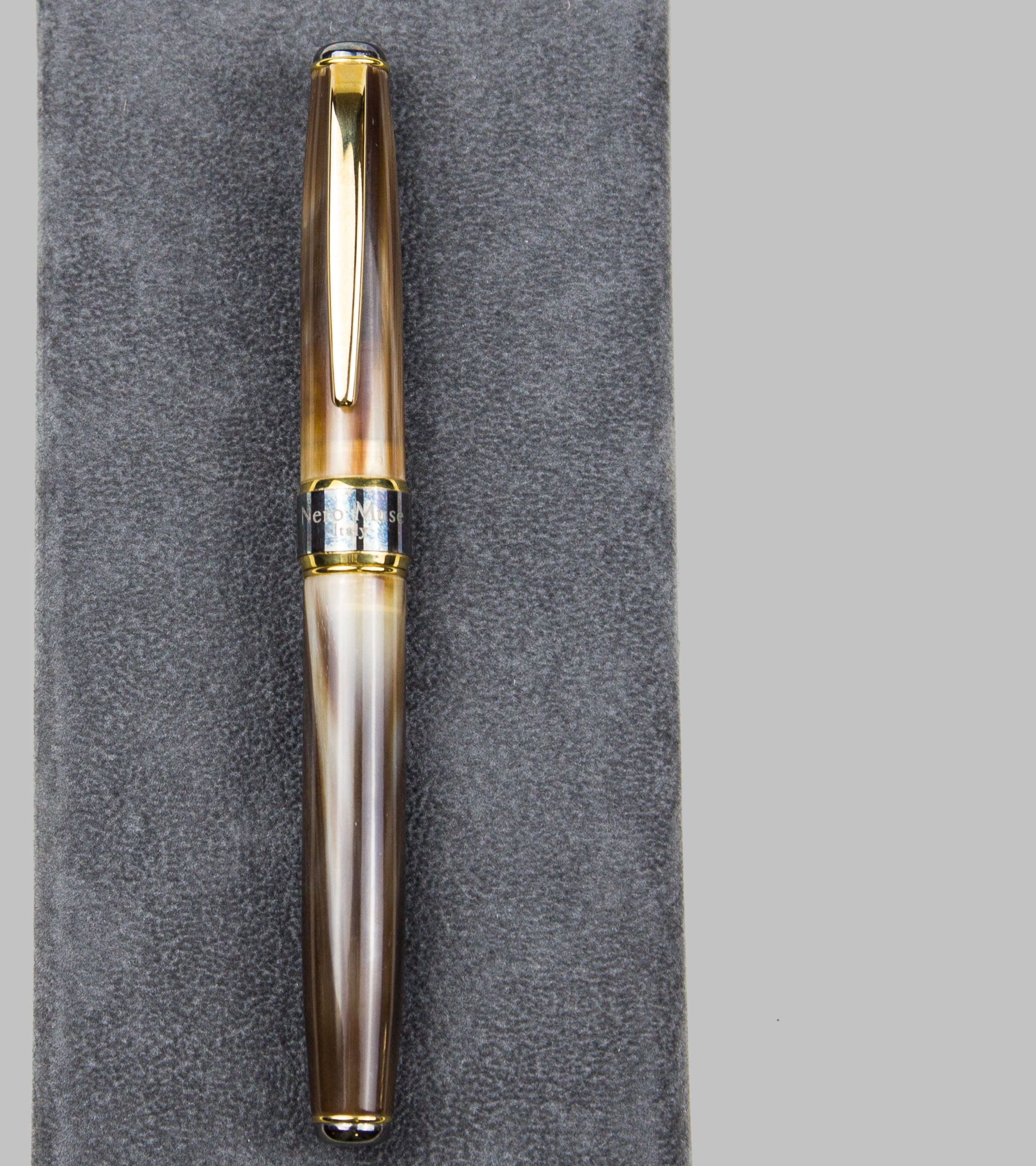 Fountain Pen Buffalo Horn Sterling Silver – Bryceland's HK